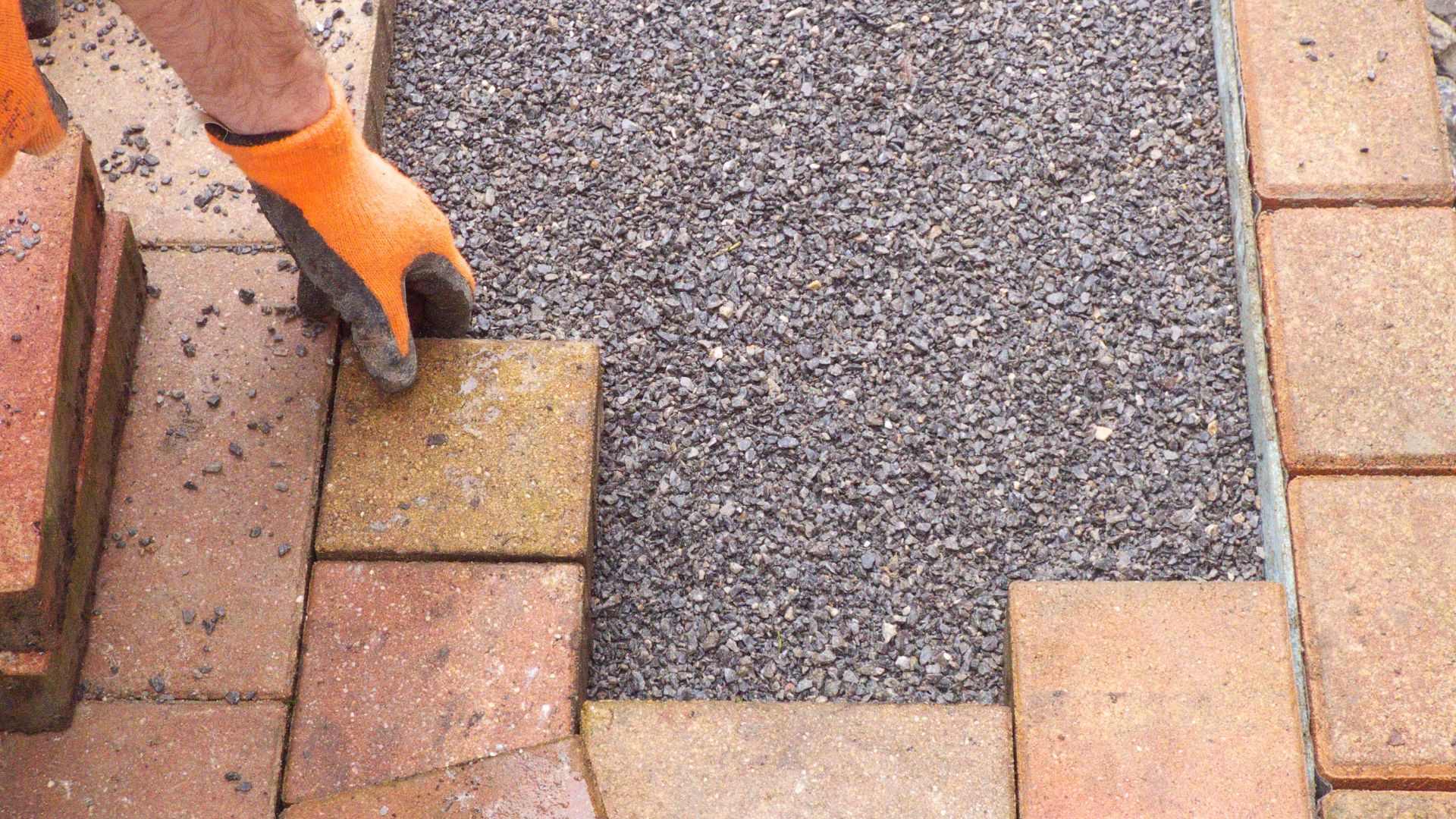 How To Lay Paving Stones In NZ: Easy DIY Guide For Homeowners