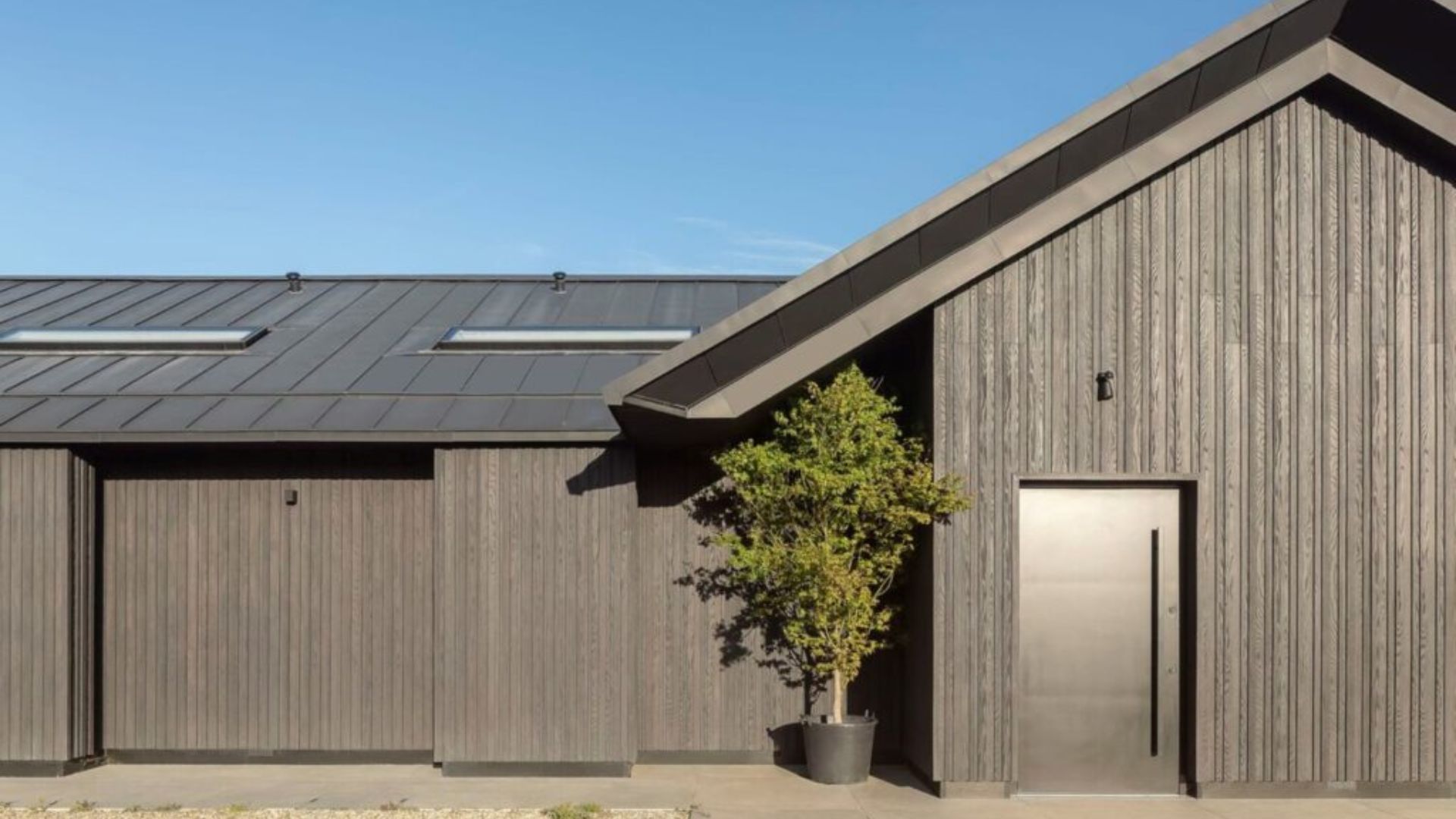 Board And Batten Cladding NZ: Benefits, Costs, And Design Tips