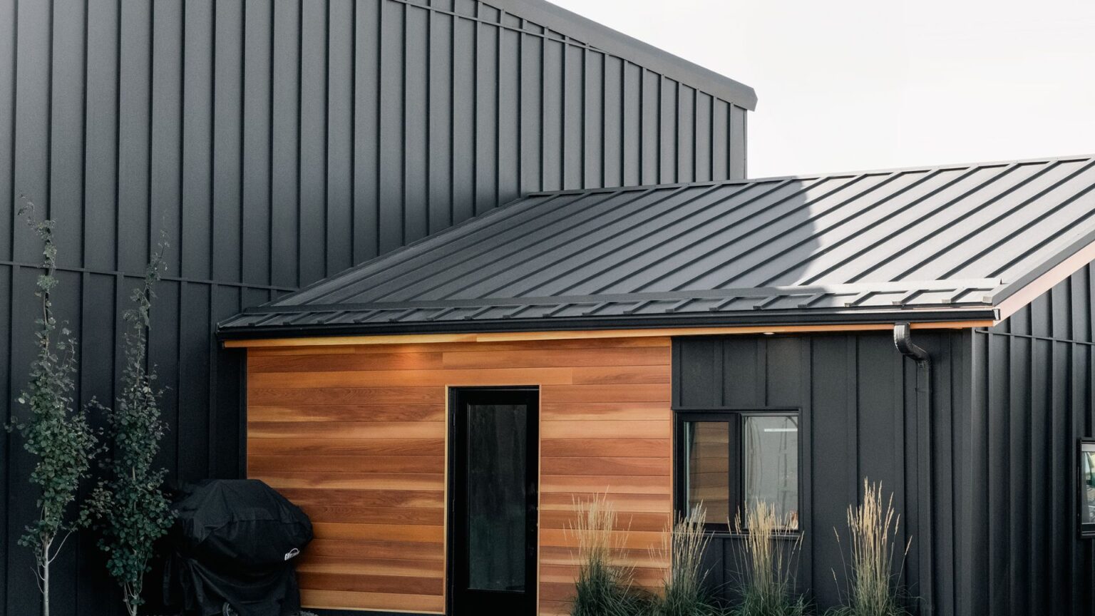 Board And Batten Cladding NZ: Benefits, Costs, And Design Tips