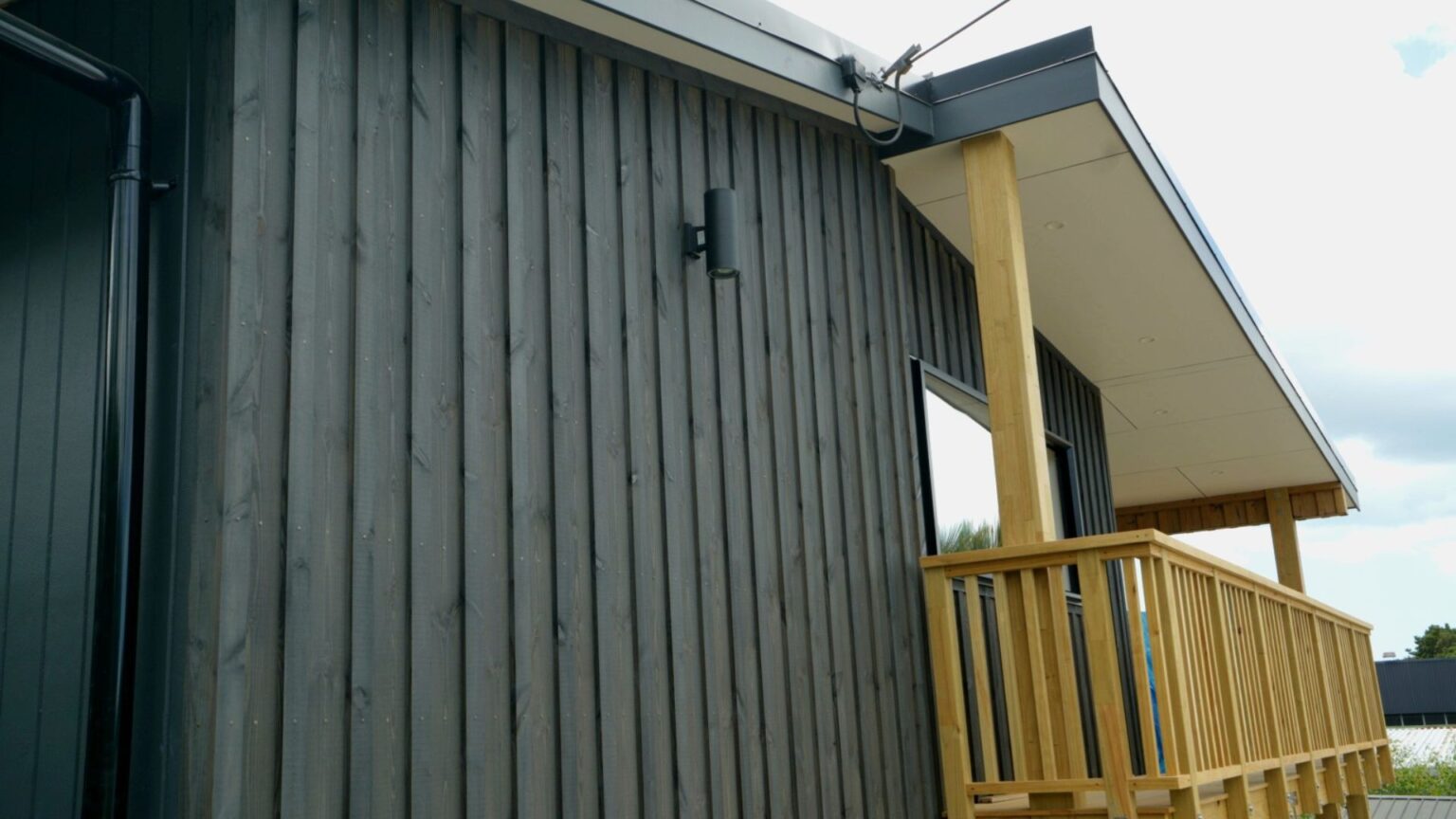 Board And Batten Cladding NZ: Benefits, Costs, And Design Tips