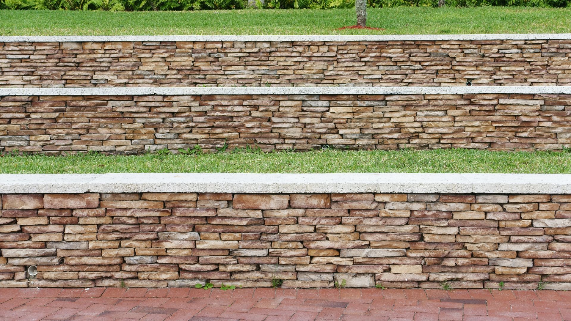 How To Build A Retaining Wall On A Slope Step-by-Step