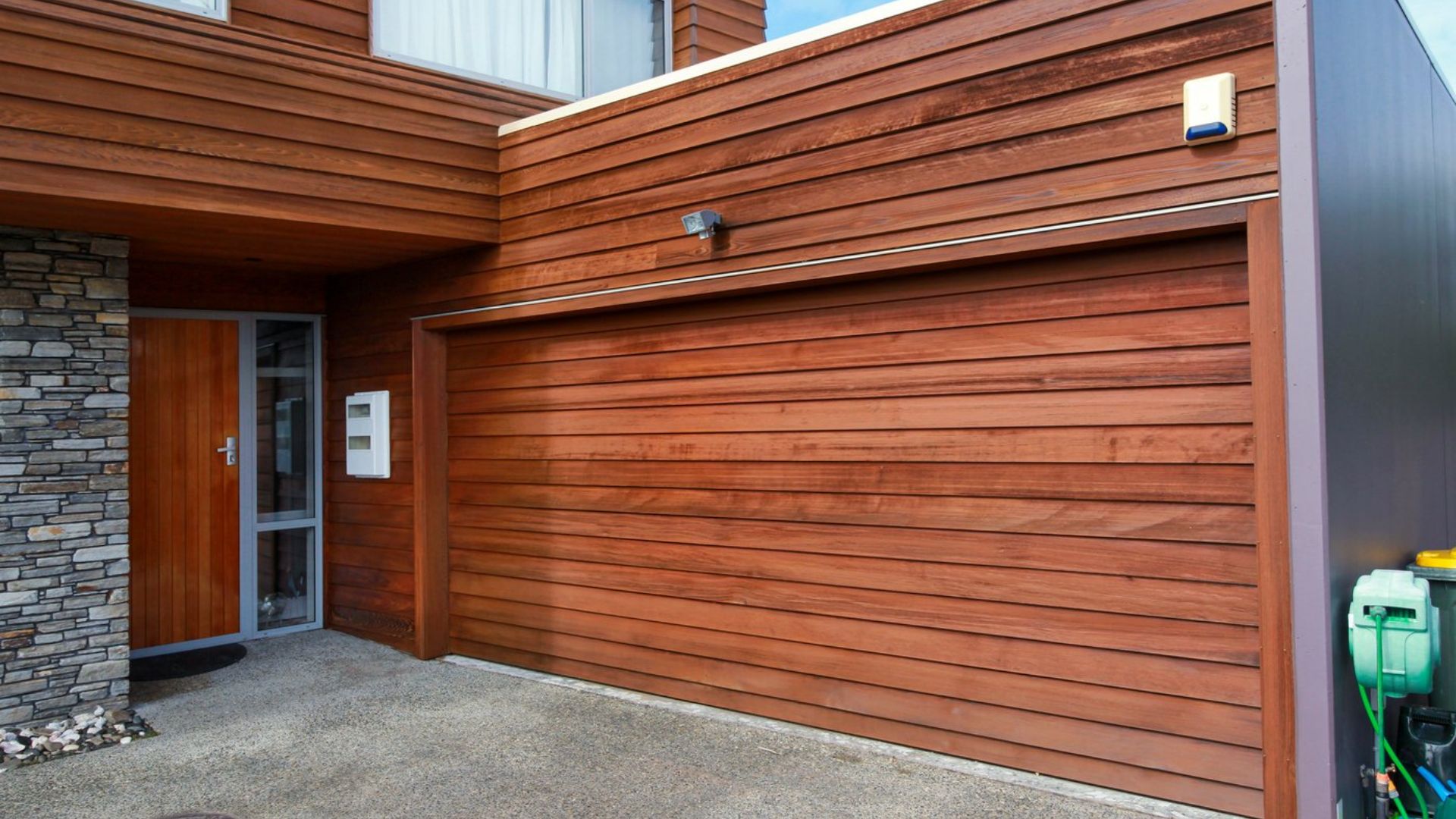 Cedar Cladding Maintenance NZ: Care Tips For Long Life